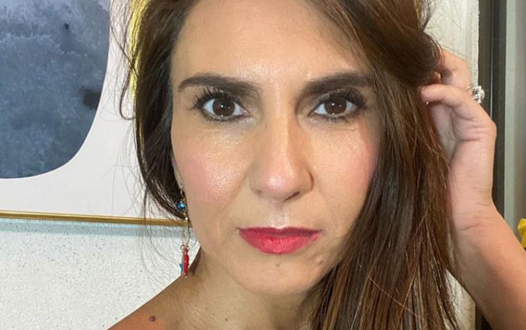 Yazmín Vásquez posa con blazer y sin nada debajo Yazmín Vásquez posa con blazer y sin nada debajo